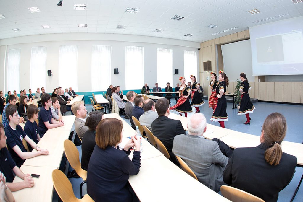 Университети – FDIBA